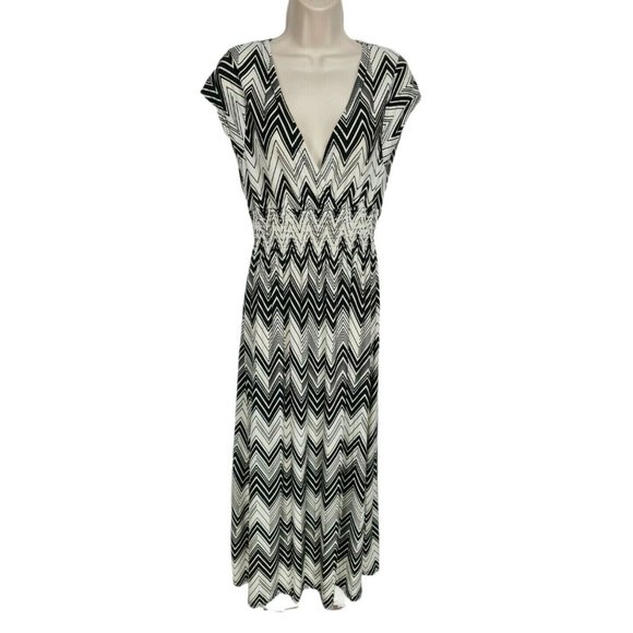 5 the Love | Dresses | 5 The Love Black White Jersey Flare Maxi Dress ...